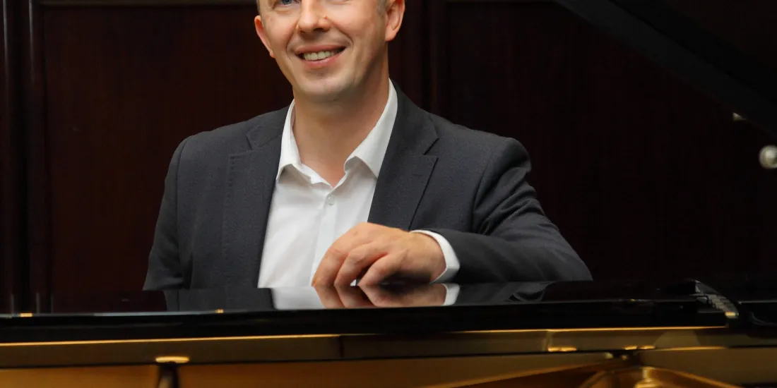 Weltklassik am Klavier: Sing mit! Weihnachtslieder für Groß und Klein! | KultinO